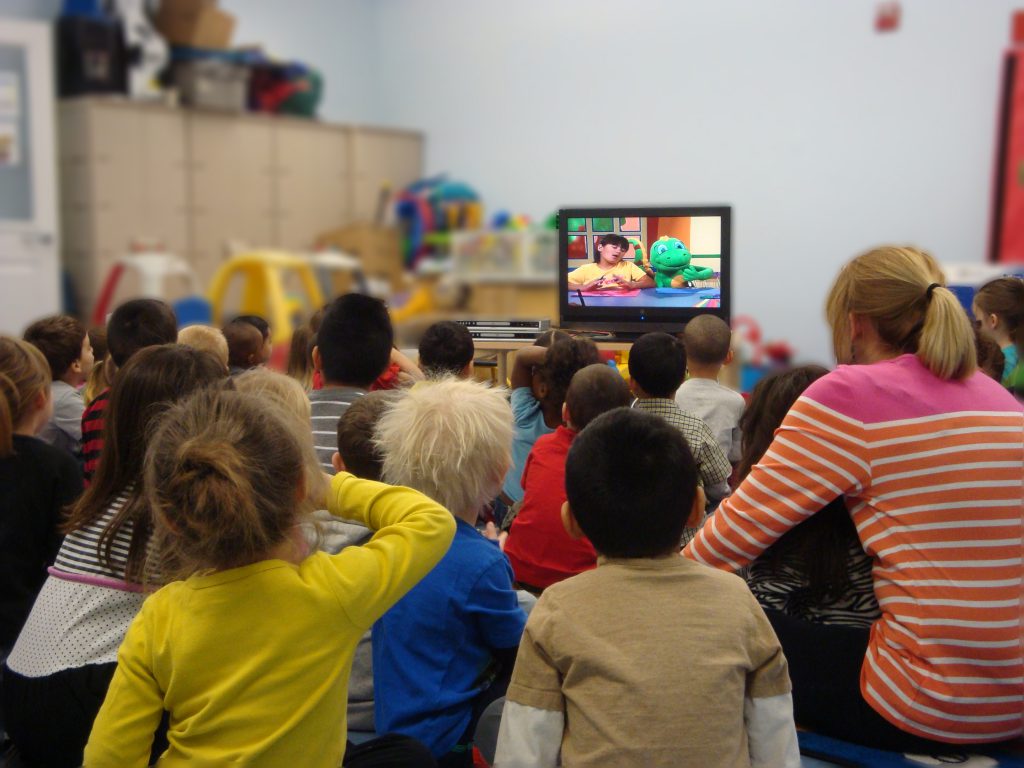 In-Classroom Program – Lil' Iguana