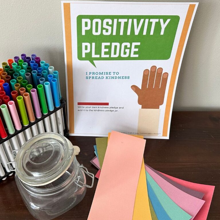Kindness Party Planning Kit - Lil' Iguana
